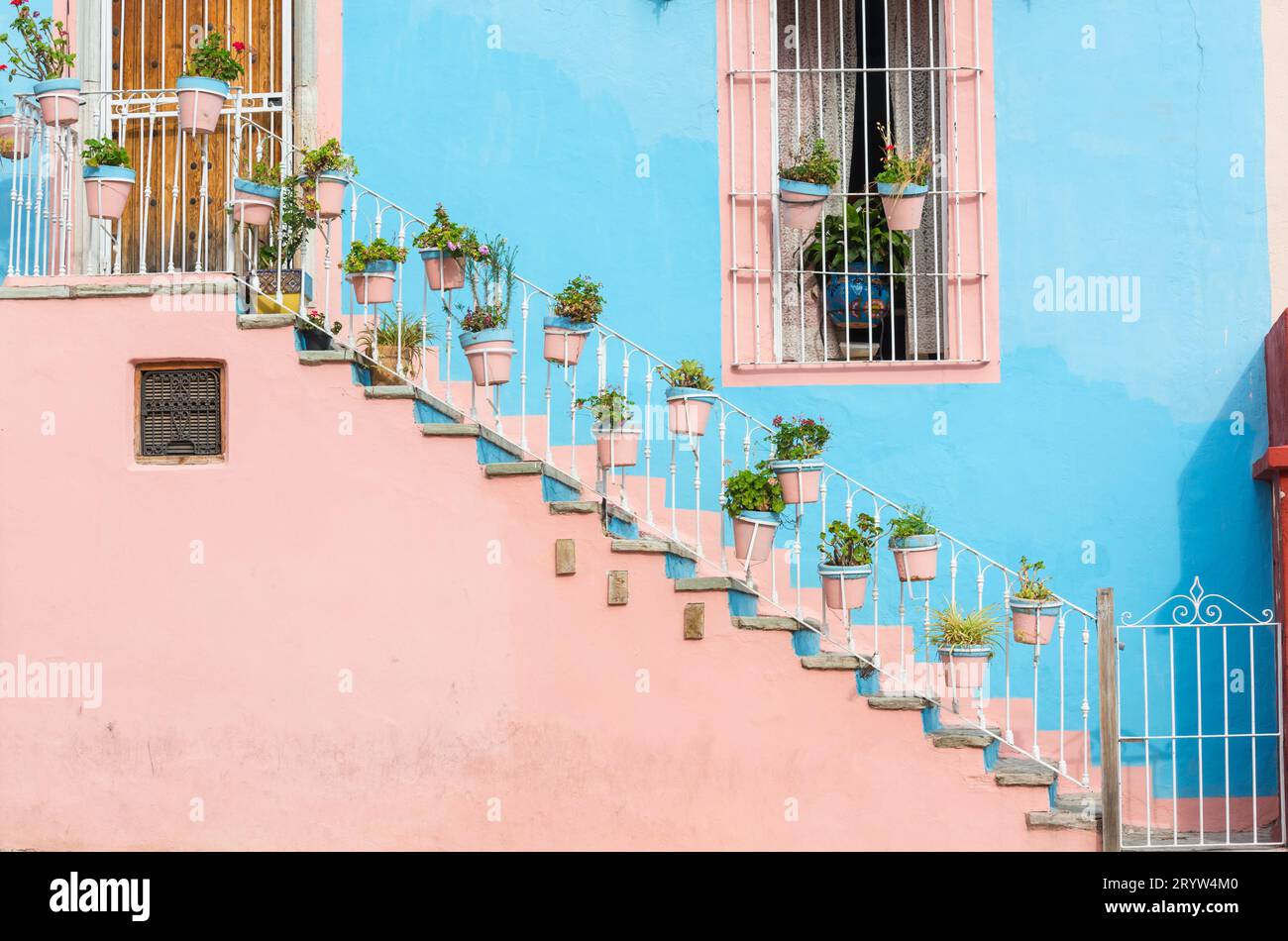 Local street view hi-res stock photography and images - Alamy