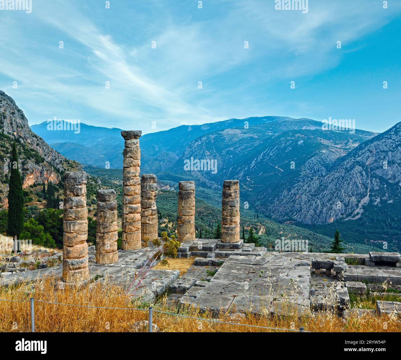 Excavations of the ancient Delphi city (Greece Stock Photo - Alamy
