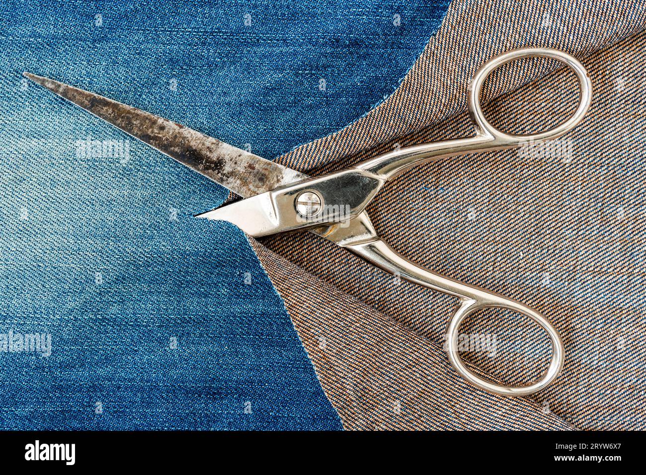 Ripped pants hi-res stock photography and images - Alamy