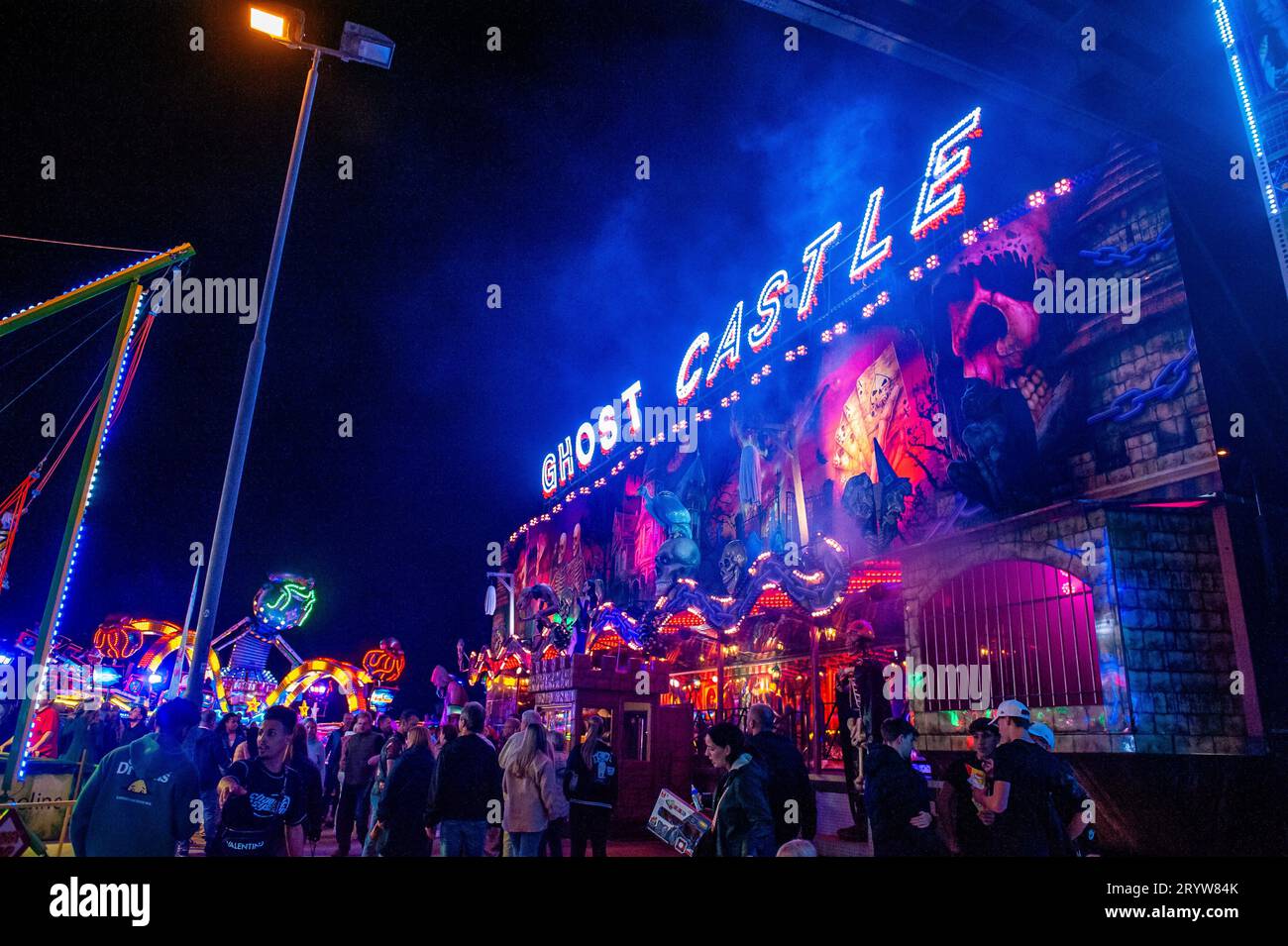 Nijmegen, Netherlands. 30th Sep, 2023. A view of a spooky attraction ...