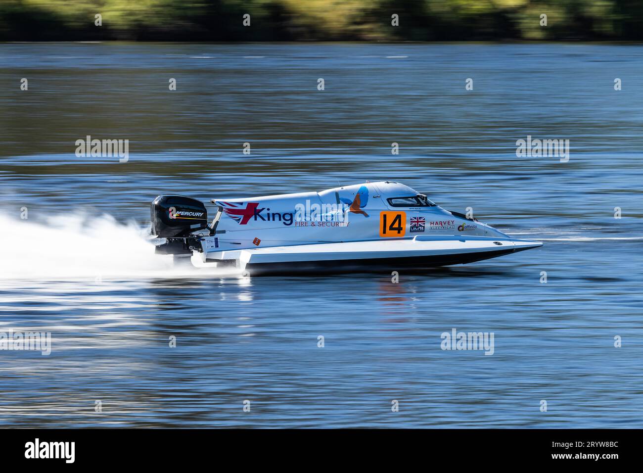 Powerboat racing at Vila Velha de Ródão, during the Grand Prix of ...