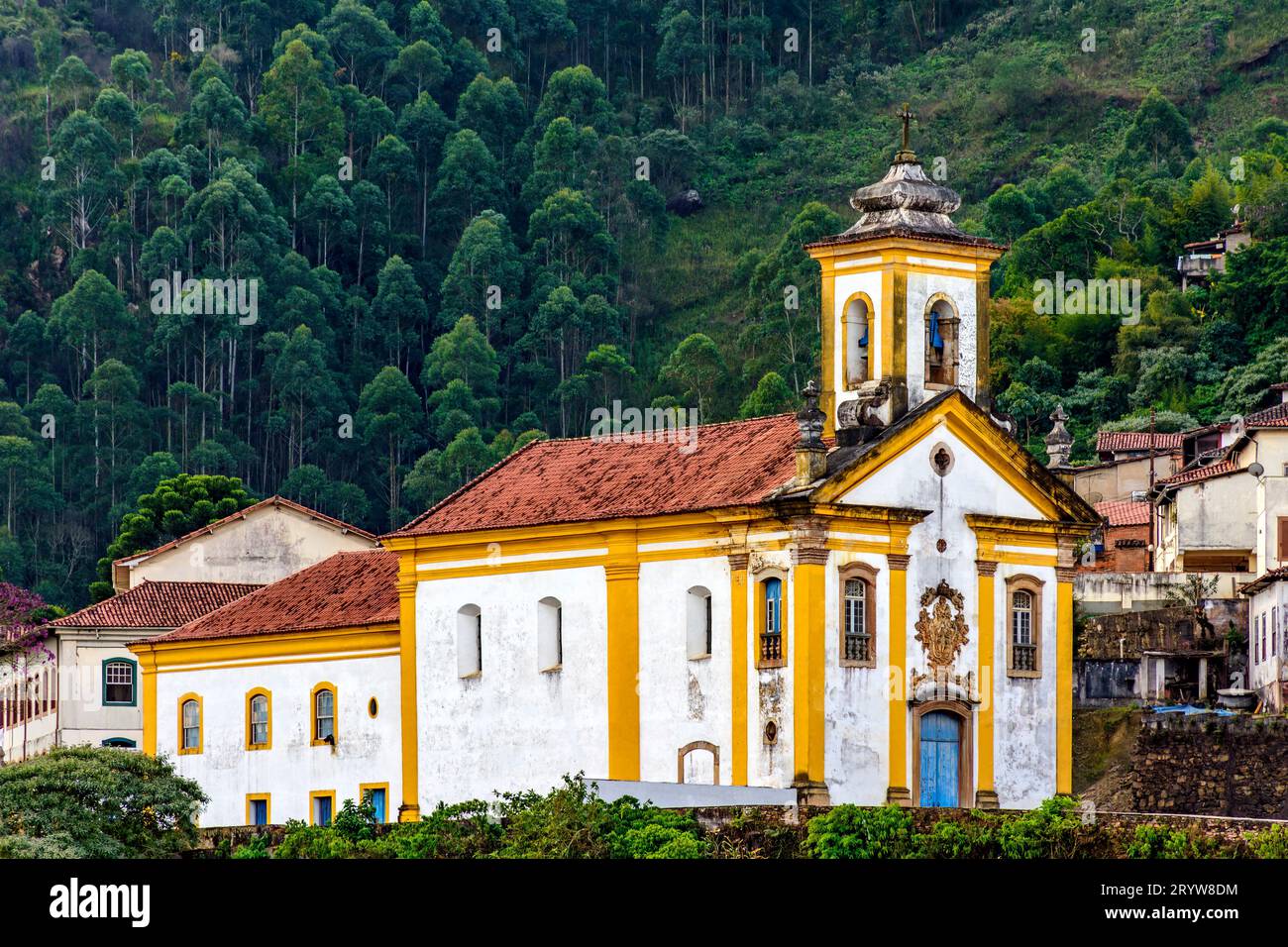 Tower historical houses church hi-res stock photography and images - Alamy