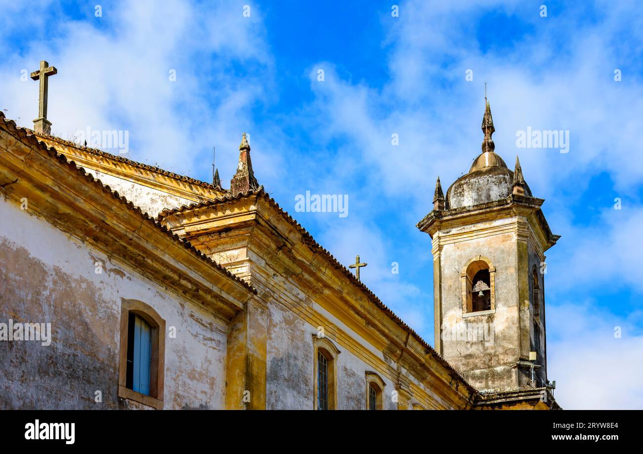 Baroque windows hi-res stock photography and images - Alamy