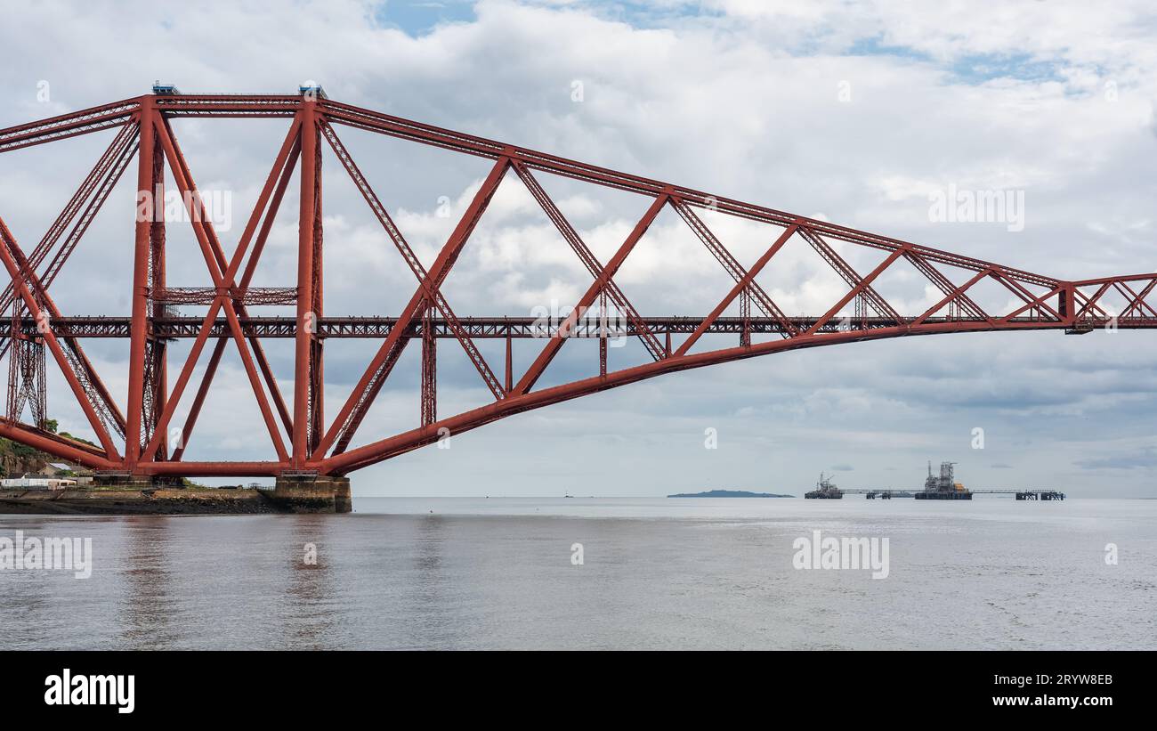 Old edinburgh road bridge hi-res stock photography and images - Alamy