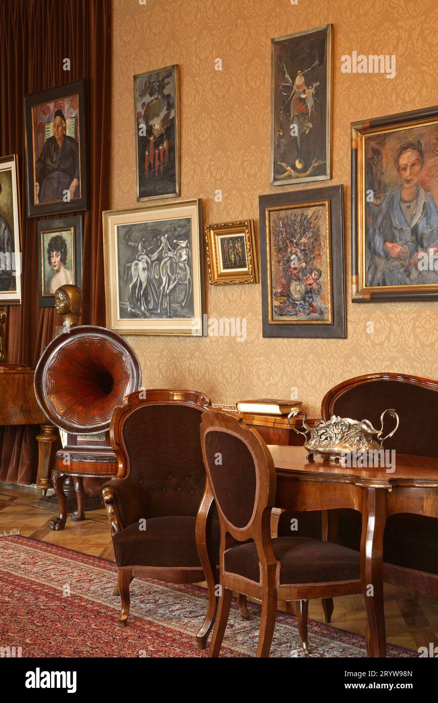 Palace of Izrael Poznanski in Lodz. Poland Stock Photo - Alamy