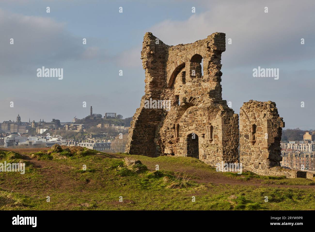 Historic scotland building ruins hi-res stock photography and images ...