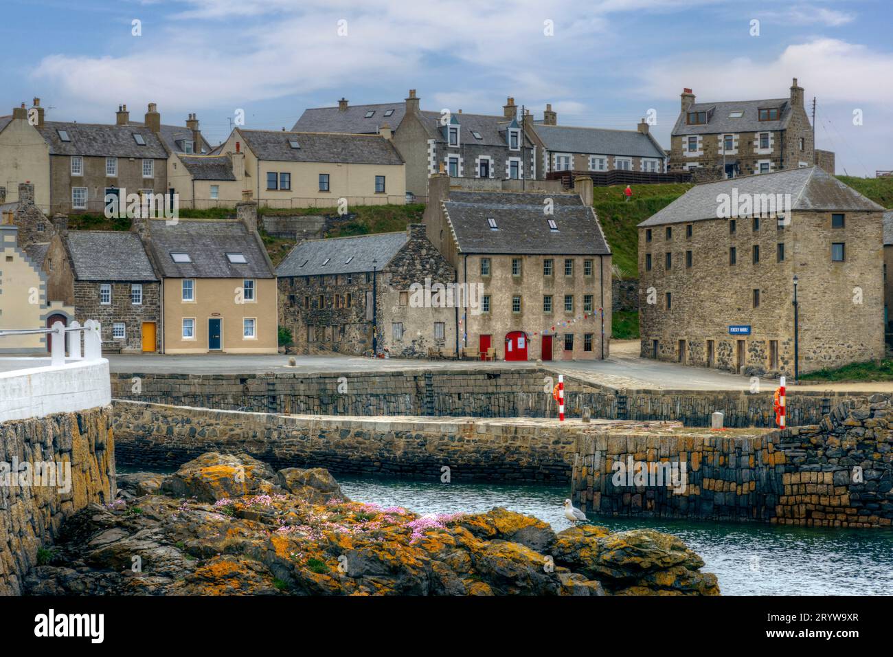 Historic fishing harbour and traditional fishermen's cottages in ...