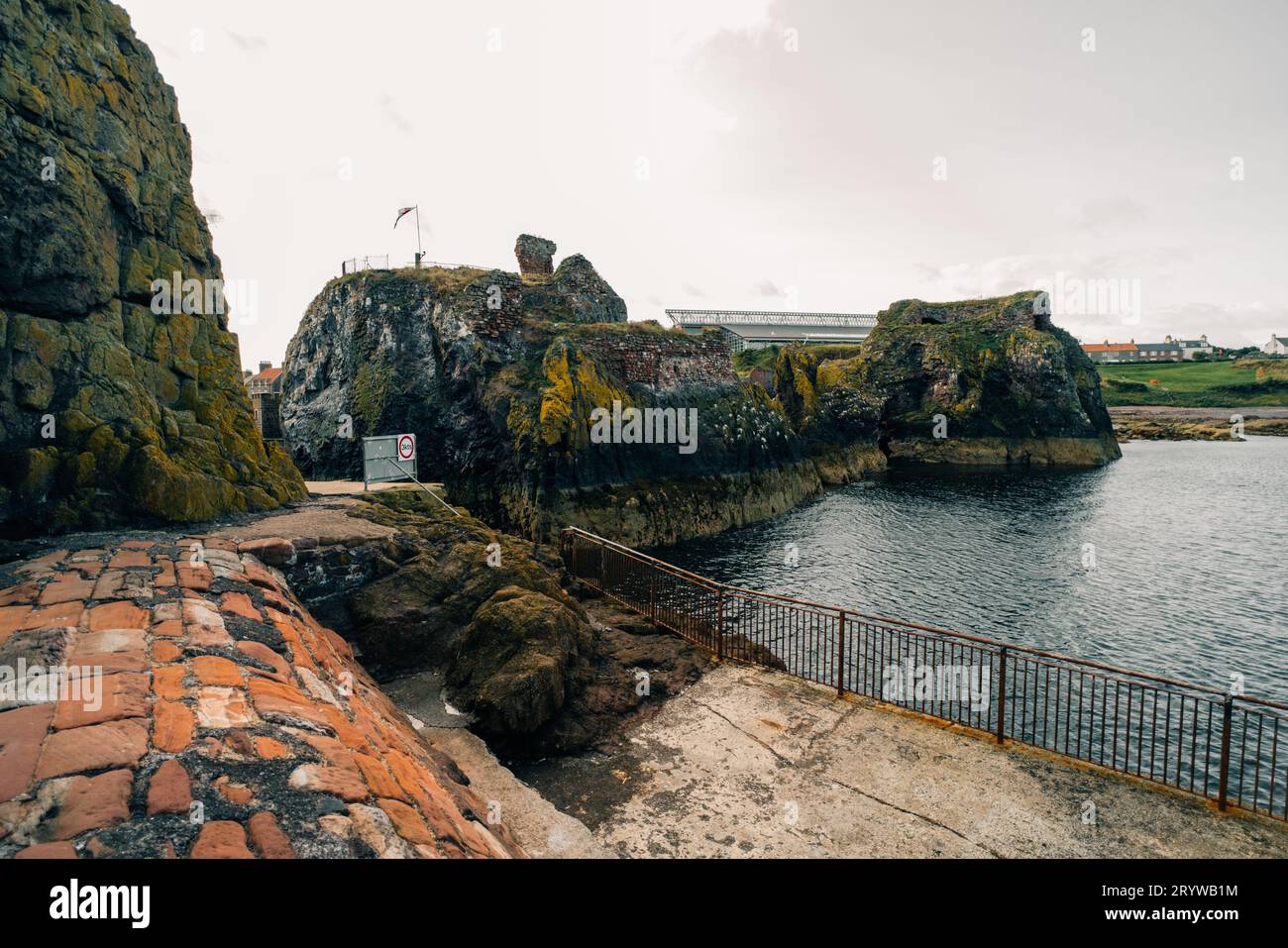 Dunbar history scotland travel hi-res stock photography and images - Alamy