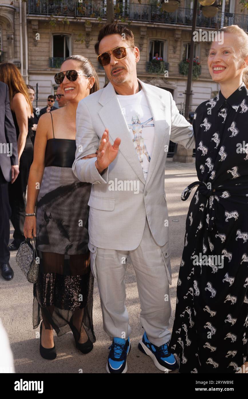 Robert Downey Jr. arrives for the Stella McCartney Spring/Summer 2024 ...