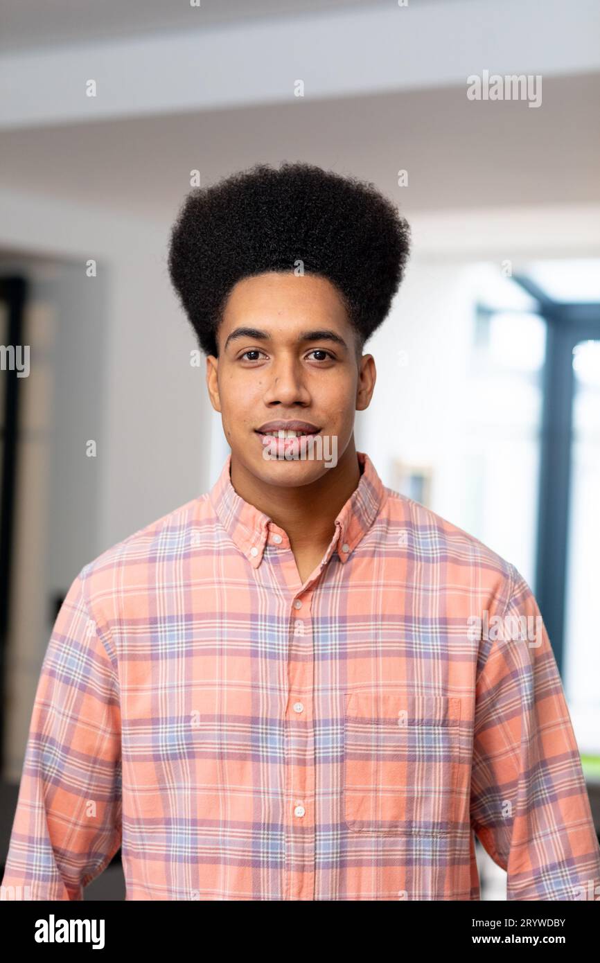High top face haircut hi-res stock photography and images - Alamy