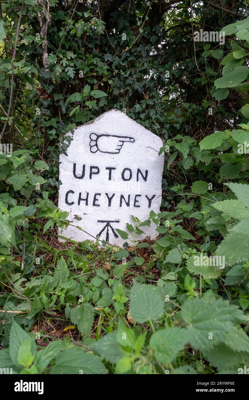 Bristol road sign hi-res stock photography and images - Alamy