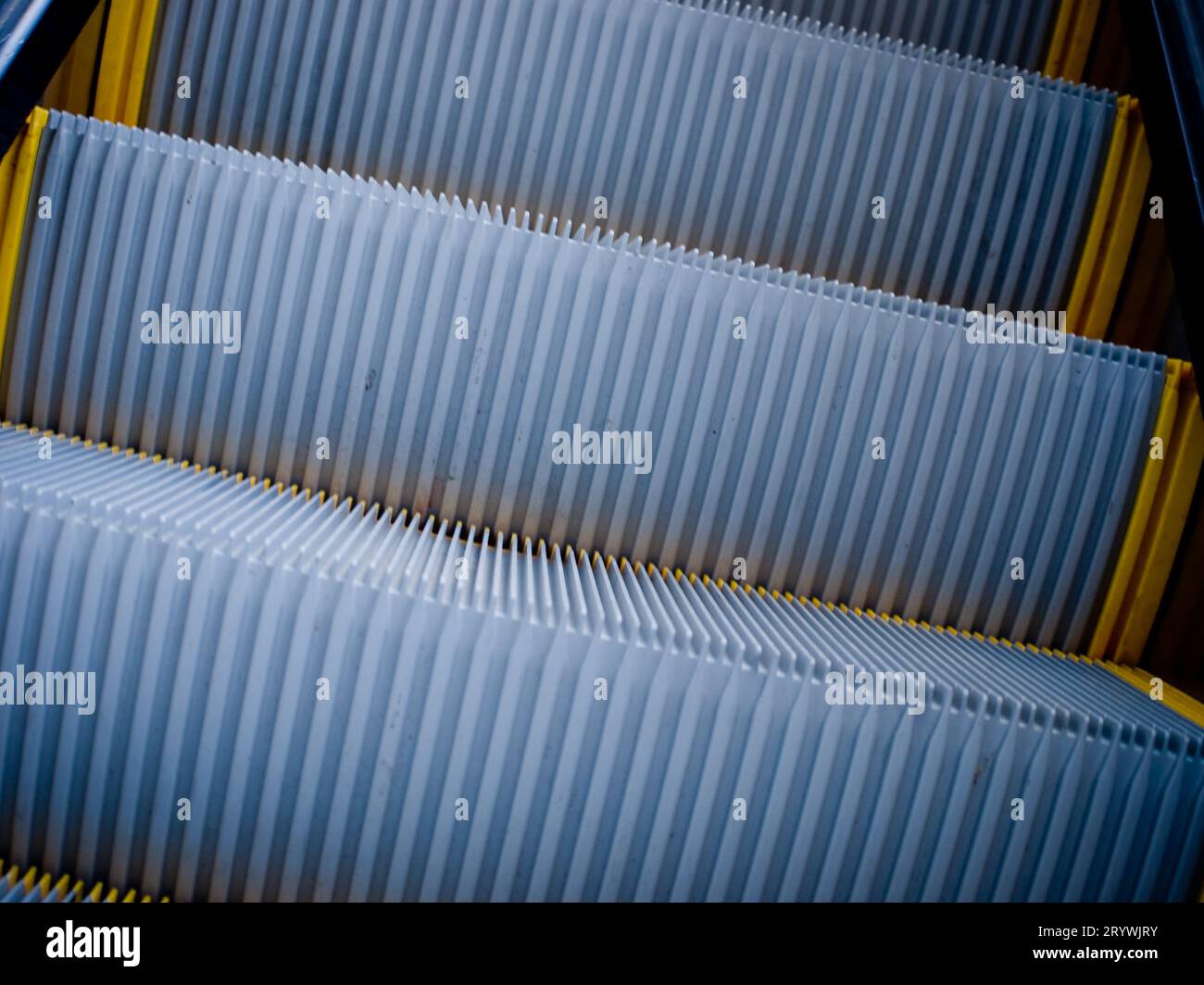 Escalator stair hi-res stock photography and images - Alamy