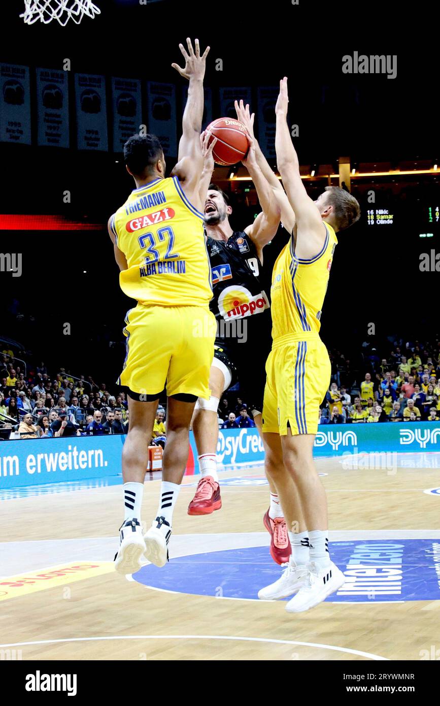 Berlin, Deutschland. 02nd Oct, 2023. 02.10.2023, Mercedes-Benz-Arena ...