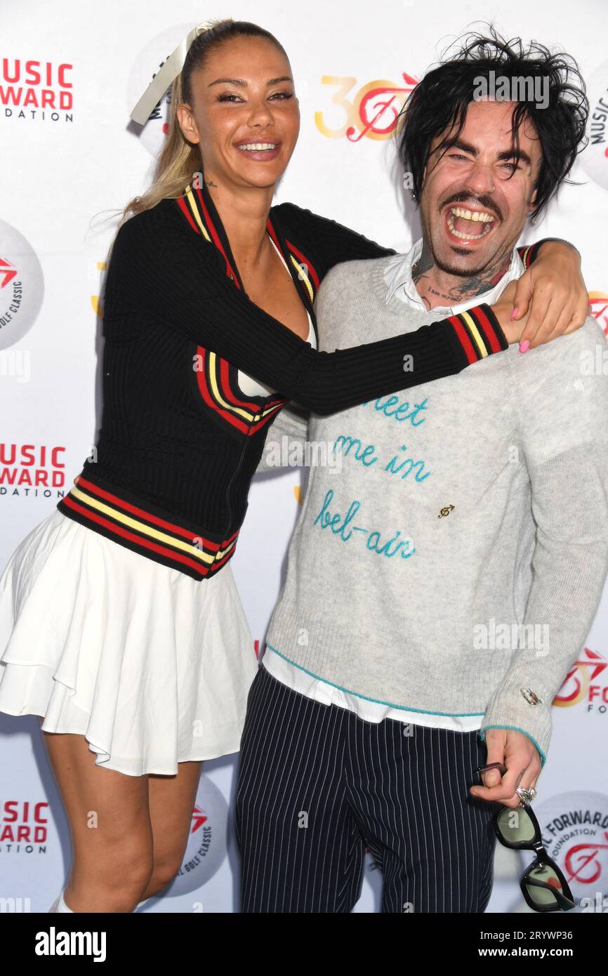 Tarzana, Ca. 2nd Oct, 2023. Sahara Ray and Mod Sun at the Music Forward ...