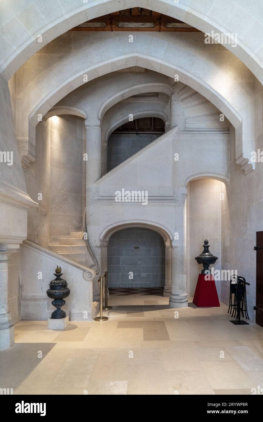 The ChÃ¢teau de Pierrefonds near CompiÃ¨gne Stock Photo - Alamy