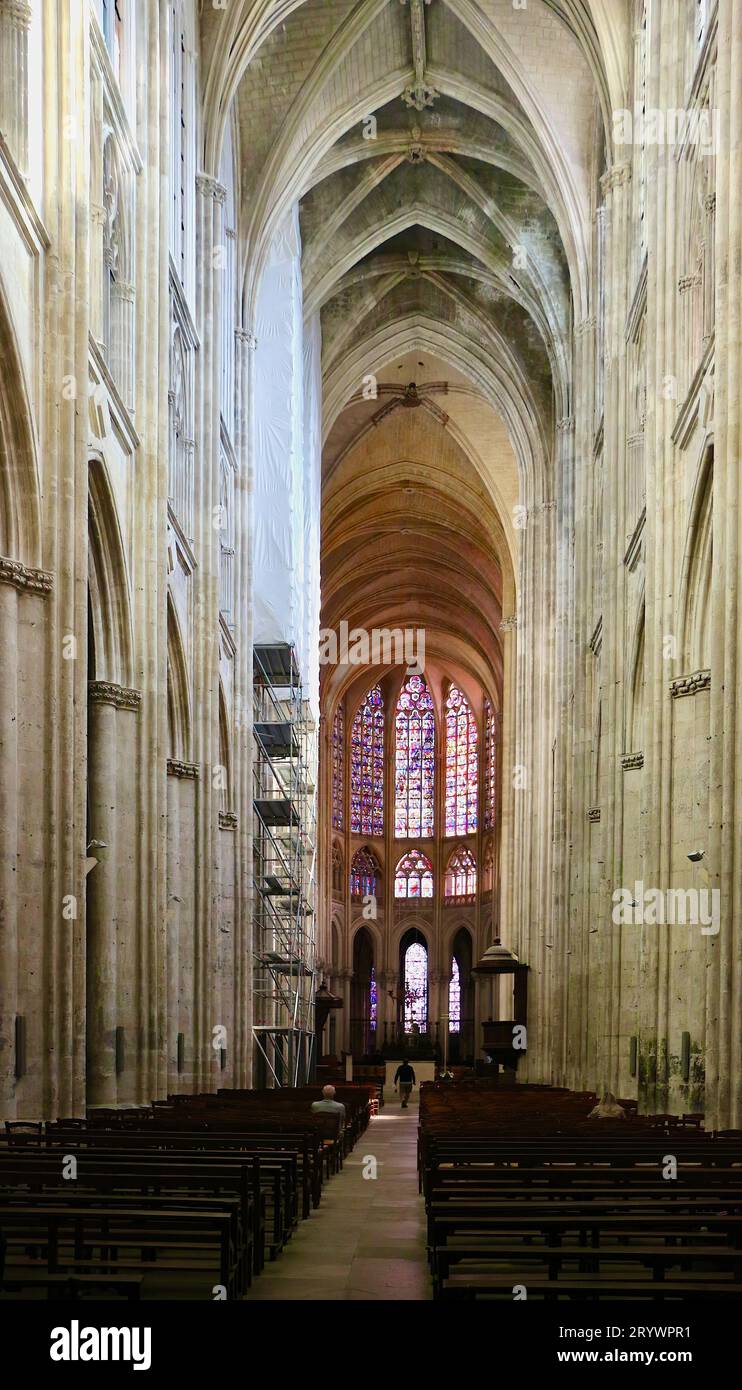 Altar pews hi-res stock photography and images - Alamy