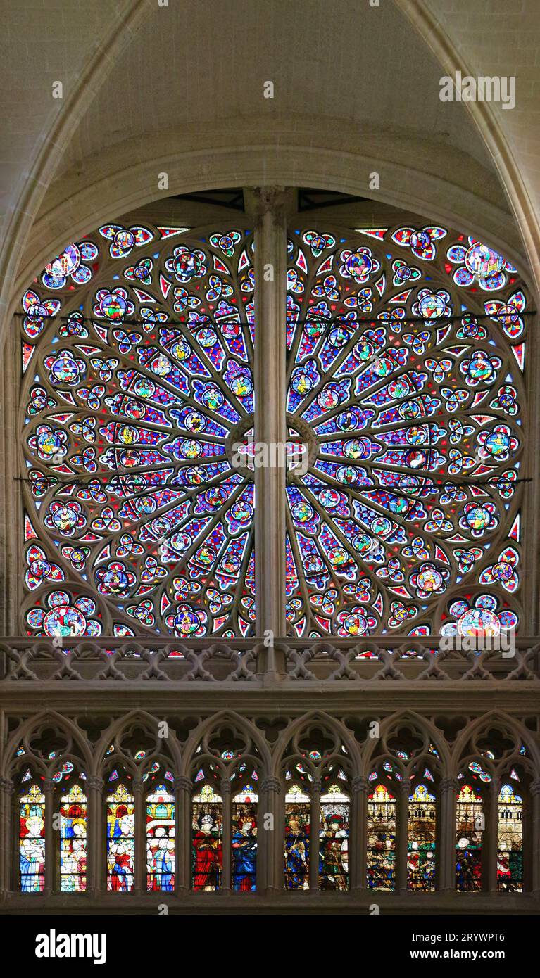 14th century North rose window with its reinforcing bar Cathédrale ...