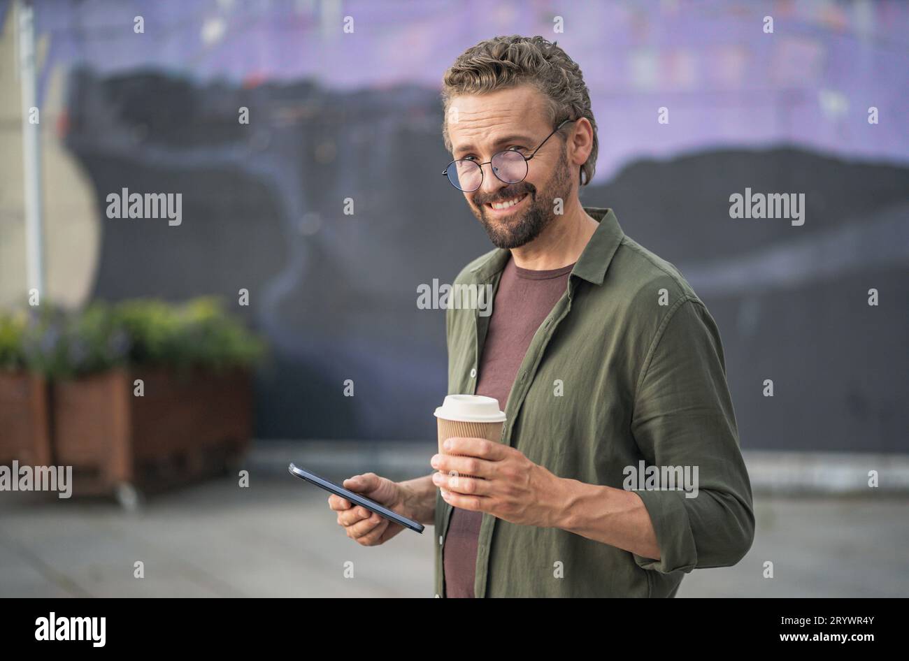 Sarcastic hi-res stock photography and images - Alamy
