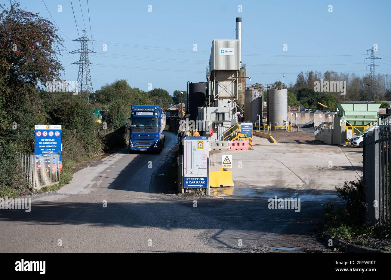 Tarmac Aggregates plant, Banbury, Oxfordshire, England, UK Stock Photo ...