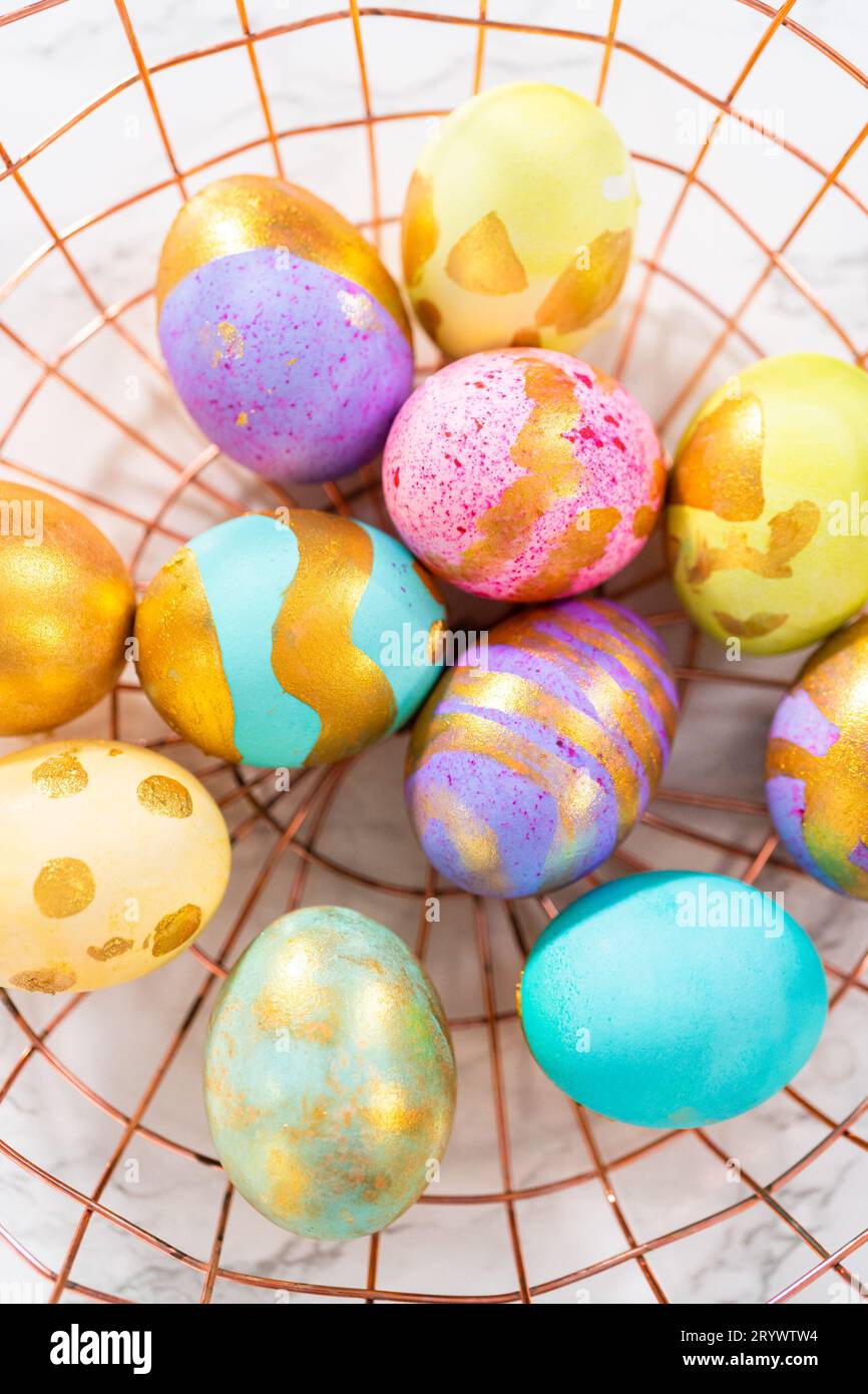Mix colored eggs hi-res stock photography and images - Alamy