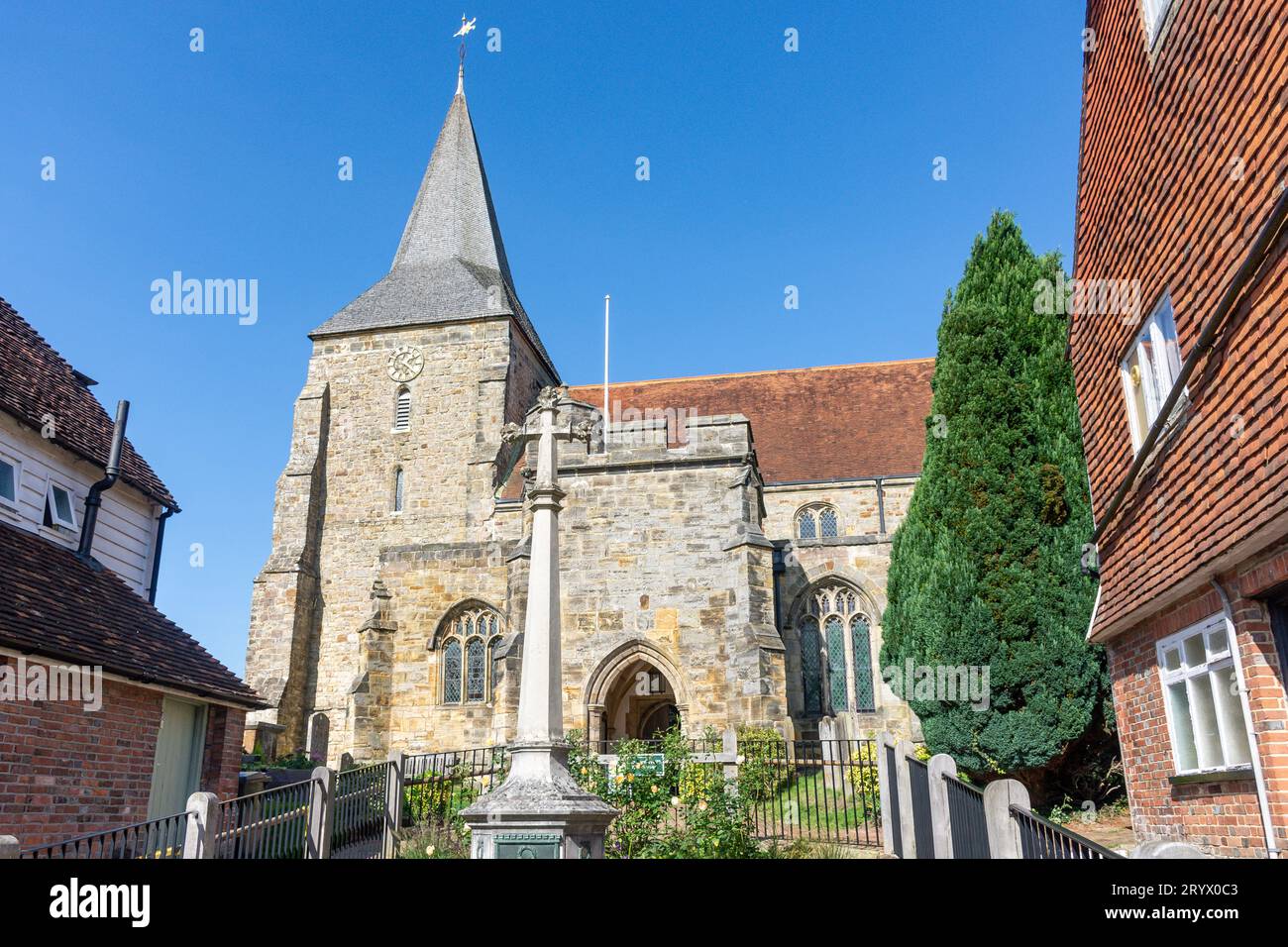 St dunstans church hi-res stock photography and images - Alamy