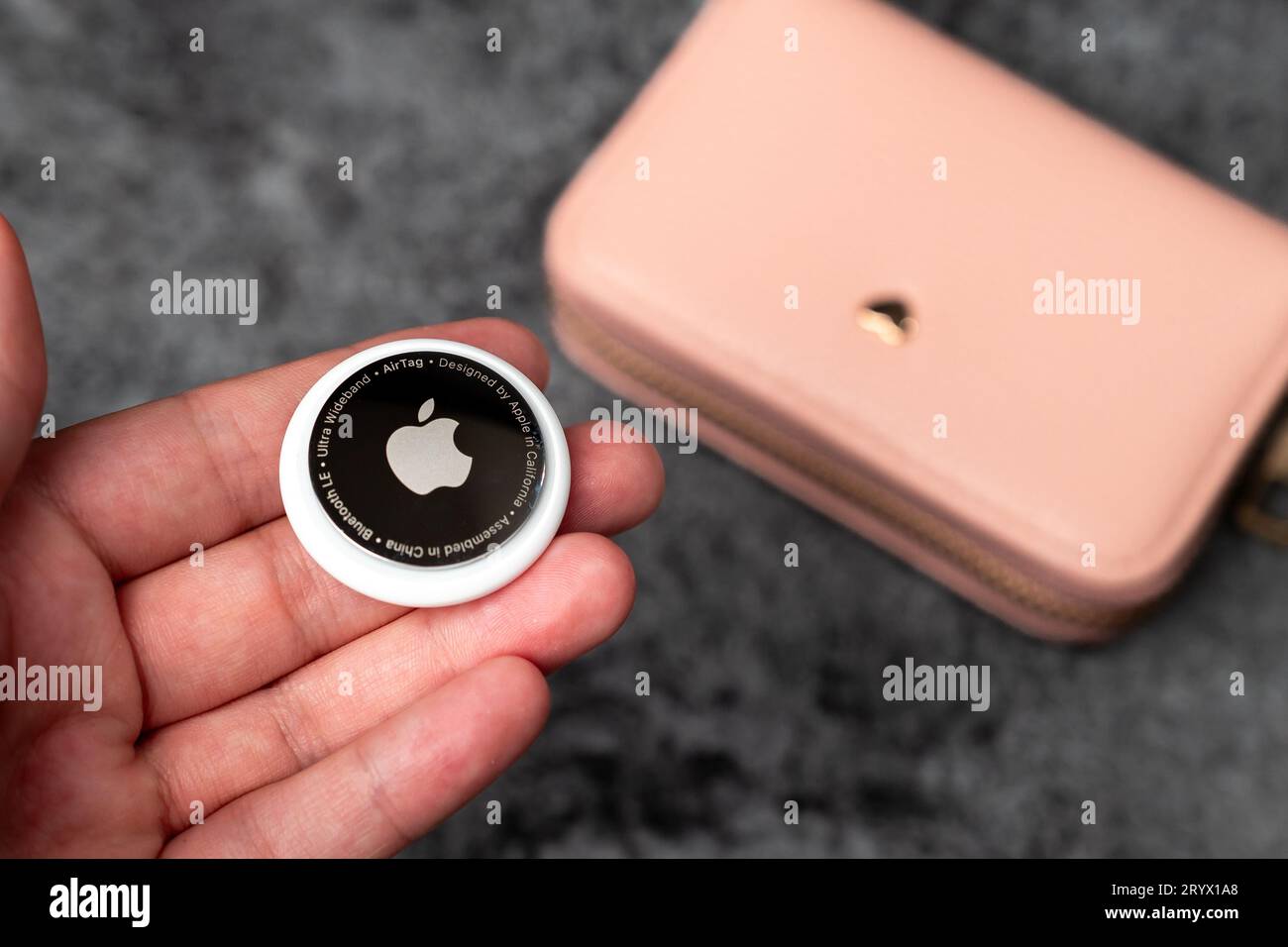 Airtag wallet hi-res stock photography and images - Alamy