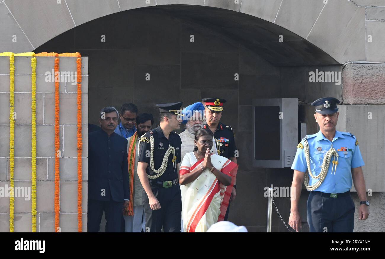 NEW DELHI, INDIA - OCTOBER 2: President of India, Droupadi Murmu pays ...