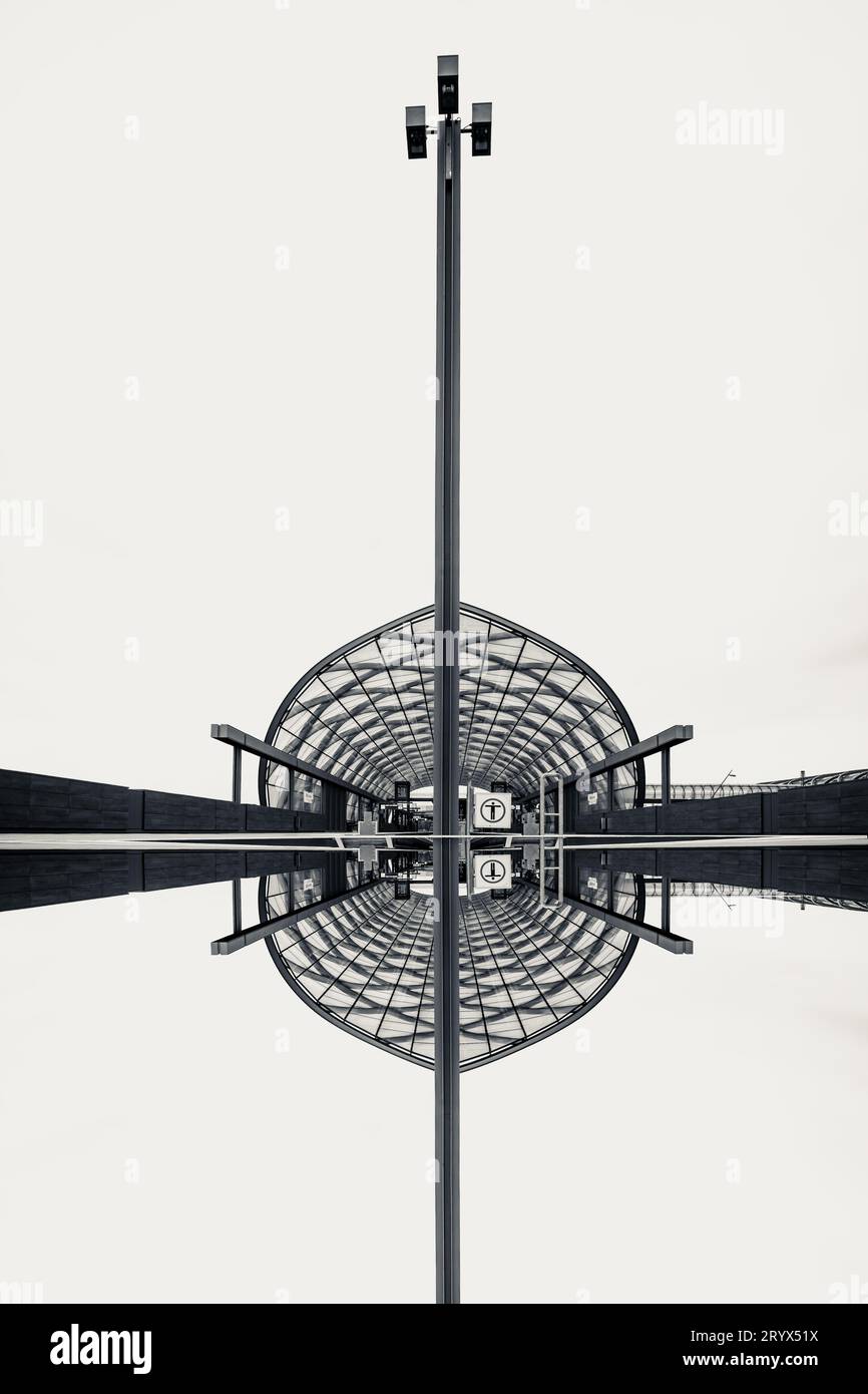 Efficiency in service hi-res stock photography and images - Alamy