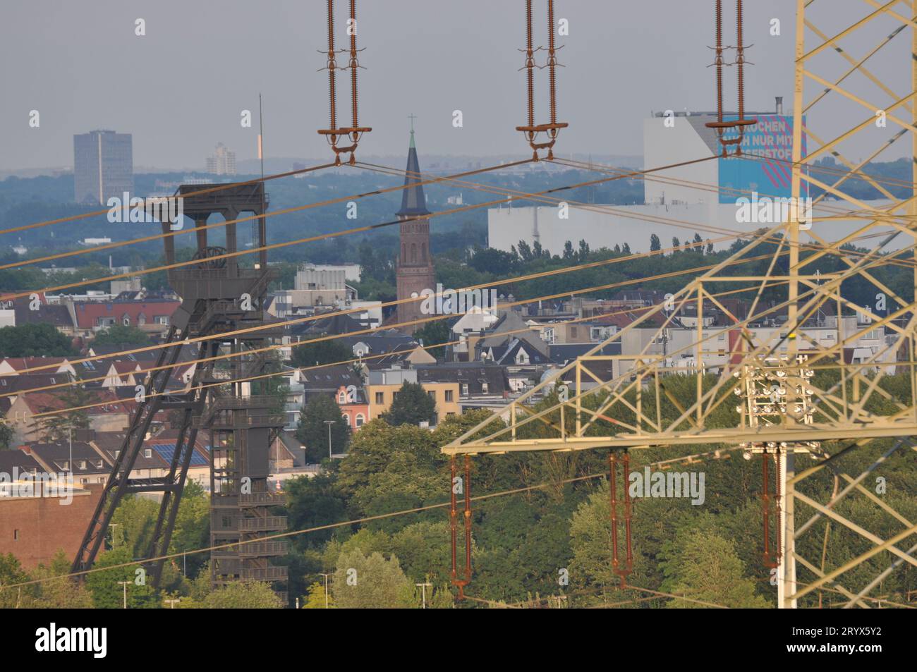 High voltage power lines and main frame tower at he Ruhr area in ...