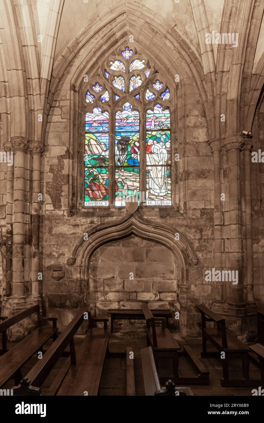 Side aisle of Saint-Paul Aurelien Cathedral in Saint-Pol-de-Leon ...