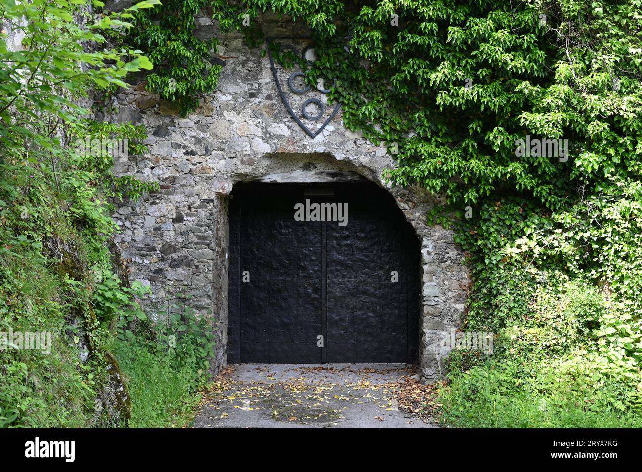 Klamm castle hi-res stock photography and images - Alamy