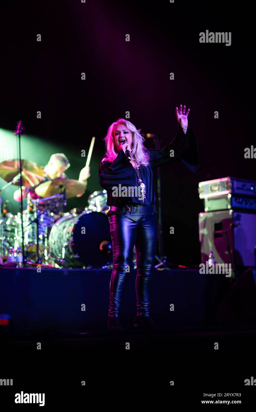 Berlin Germany 02nd Oct 2023 Singer Bonnie Tyler Sings During A berlin-germany-02nd-oct-2023-singer-bonnie-tyler-sings-during-a
