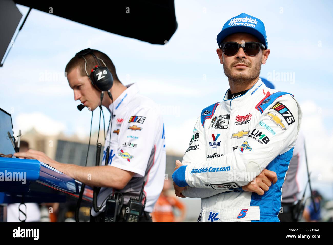 NASCAR Cup Series 2023: Quaker State 400 Available at Walmart Stock ...