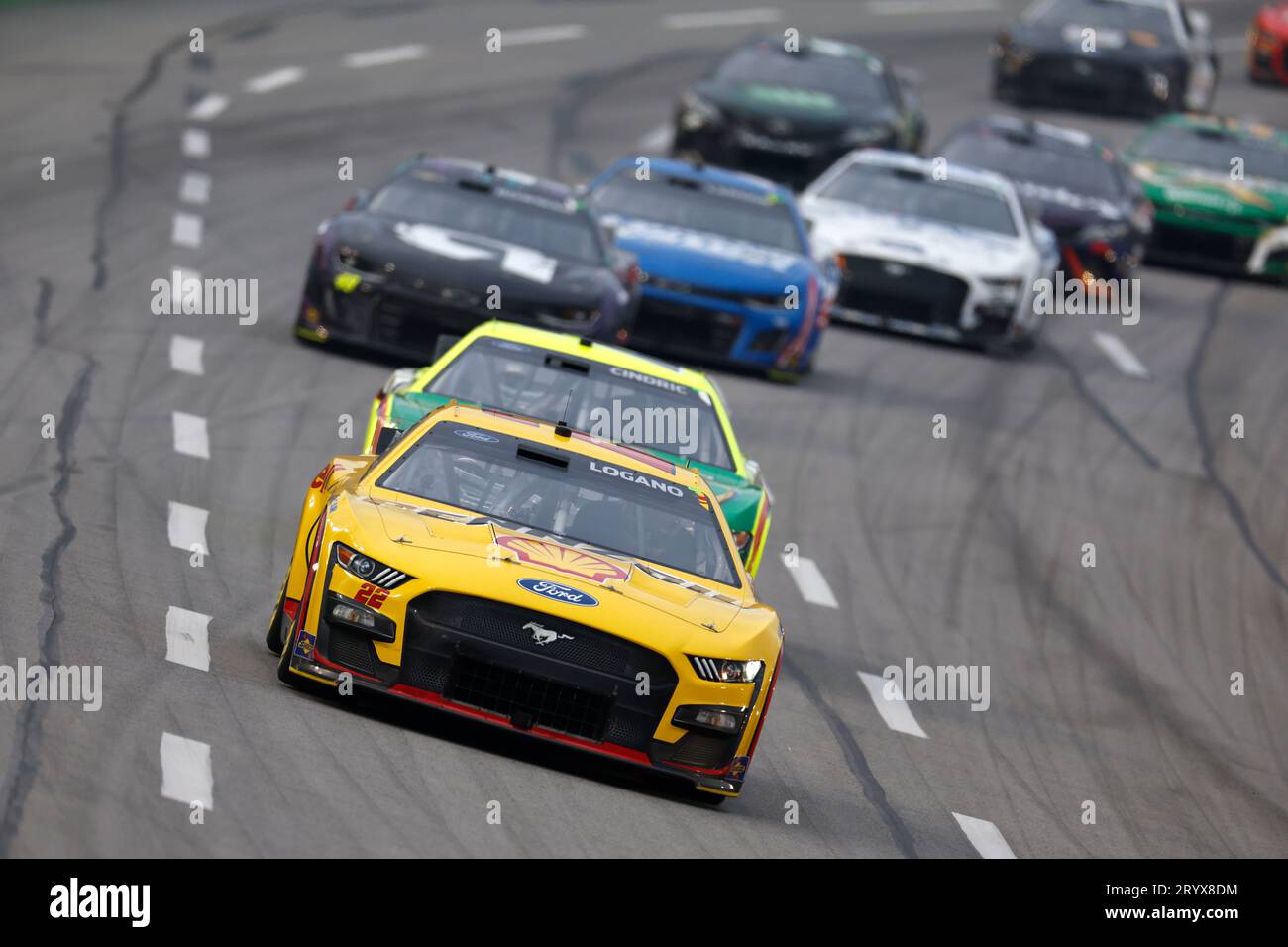 NASCAR Cup Series 2023: Quaker State 400 Available at Walmart Stock ...