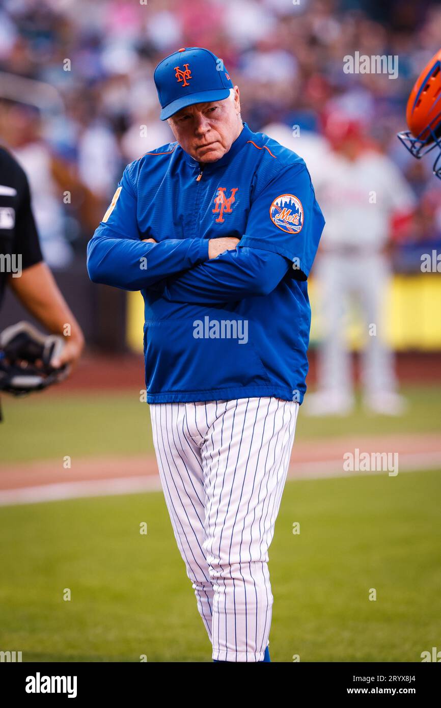 Oct 01 2023; New York City, New York, New York Mets manager Buck ...