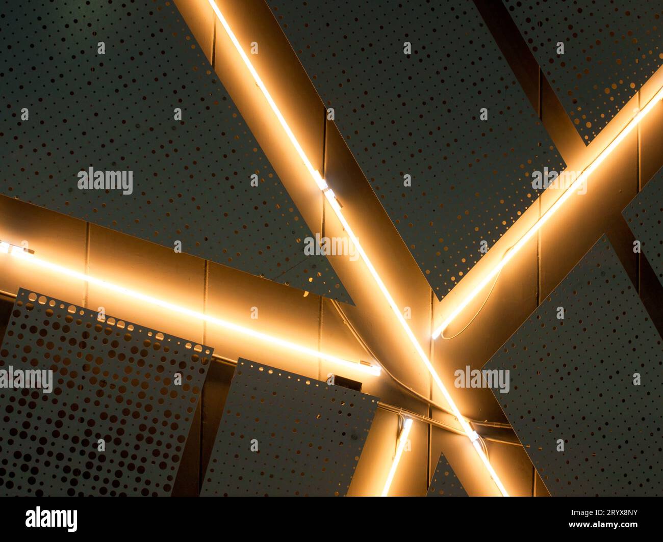 Architectural intersection hi-res stock photography and images - Alamy