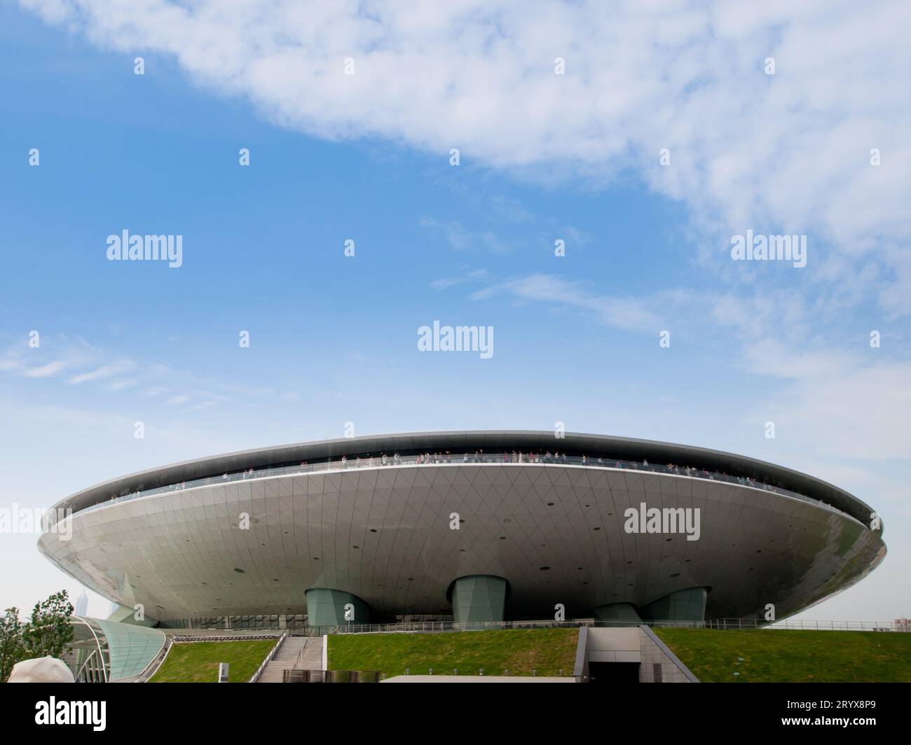 Contemporary pavilion structure hi-res stock photography and images - Alamy
