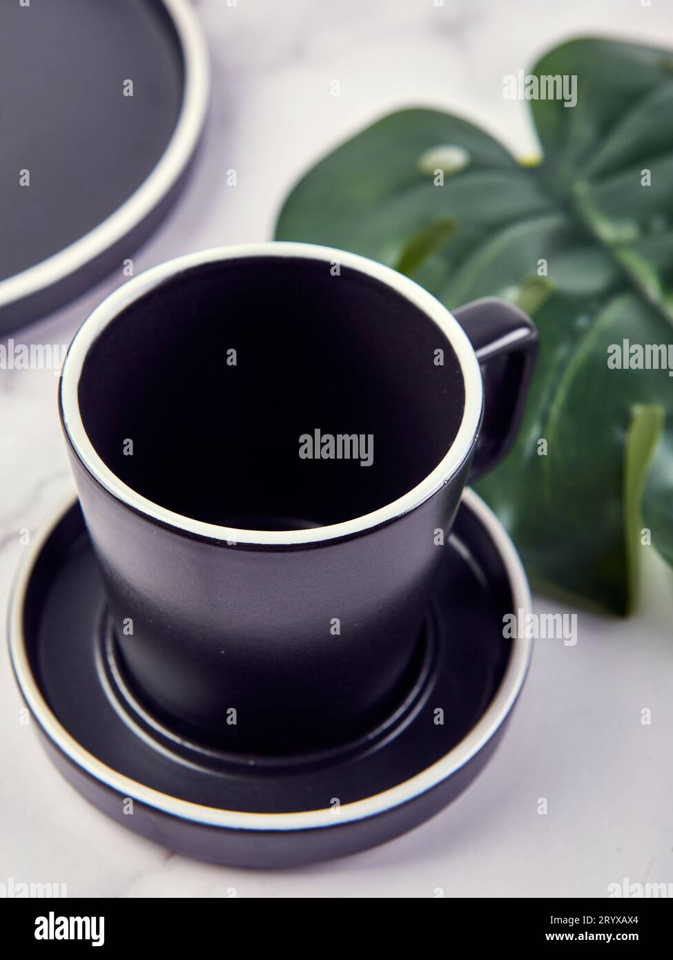 Modern marble top table hi-res stock photography and images - Alamy