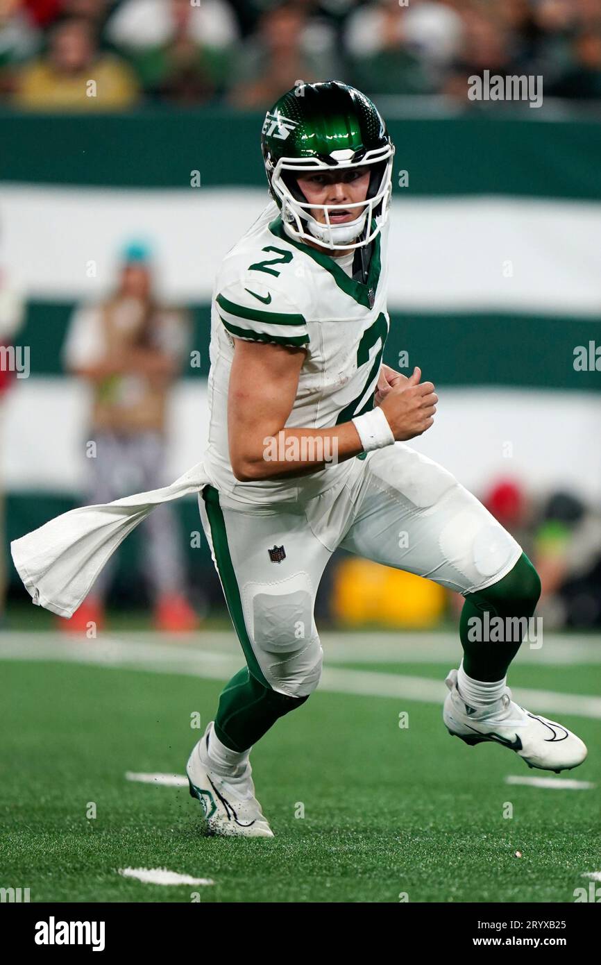 New York Jets quarterback Zach Wilson (2) during an NFL football game ...