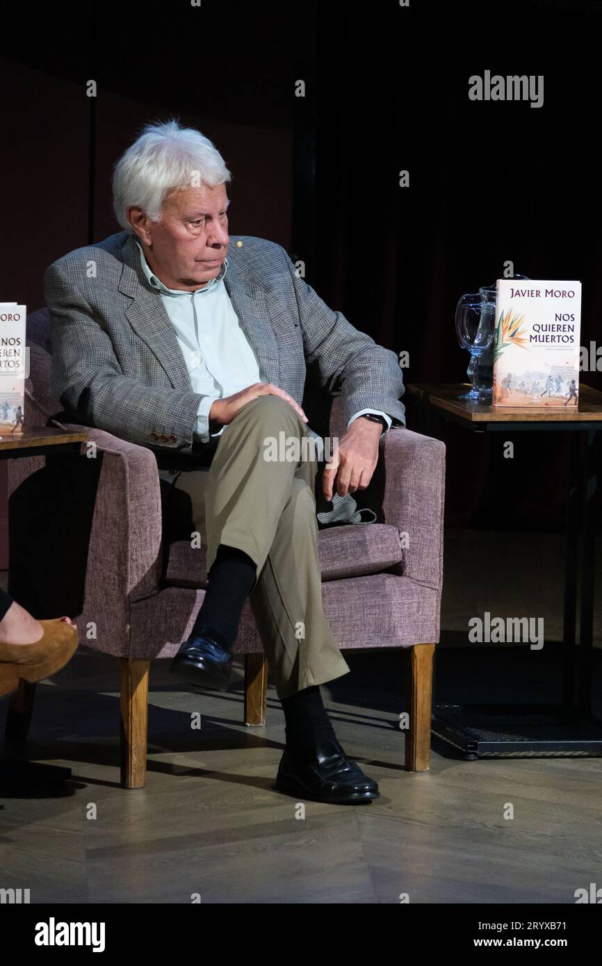 Felipe Gonzalez attend the presentation of the book "they want you dead ...