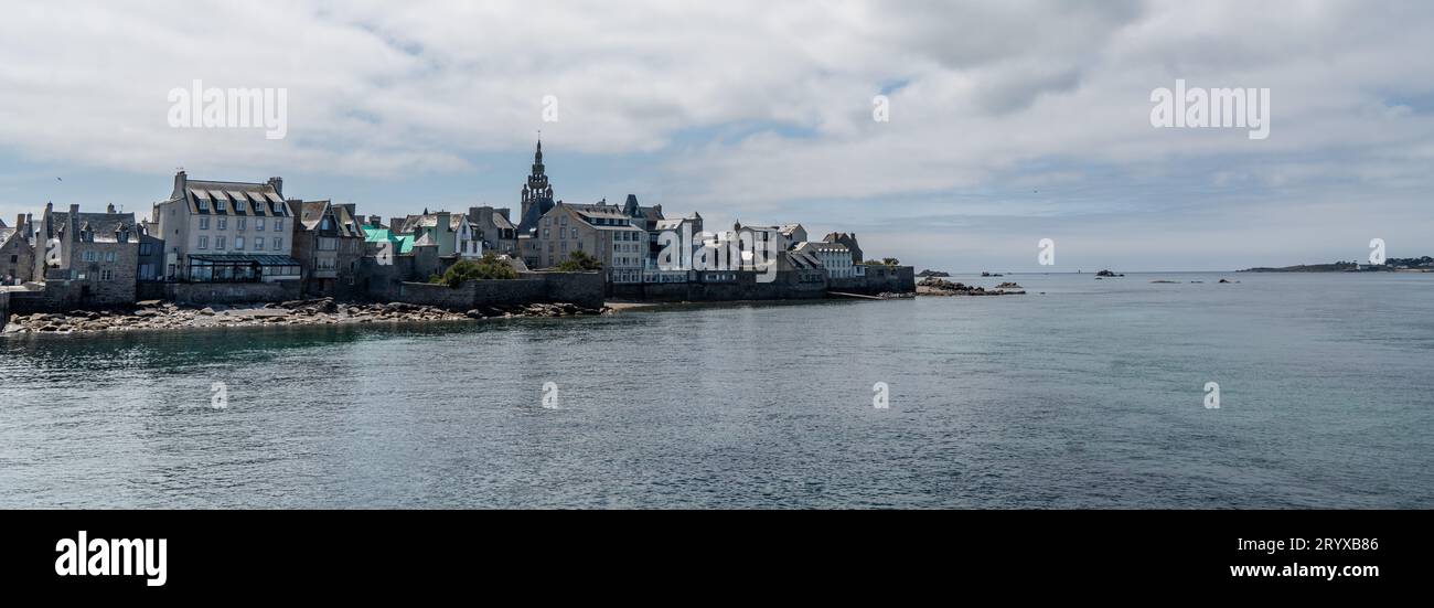 View of the old town of Roscoff, Brittany Stock Photo - Alamy
