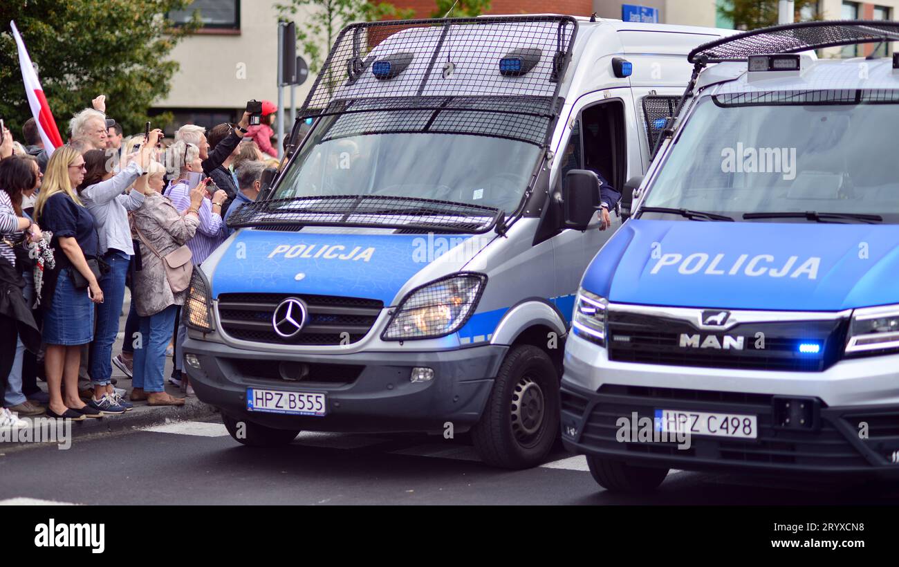 Defense units hi-res stock photography and images - Alamy