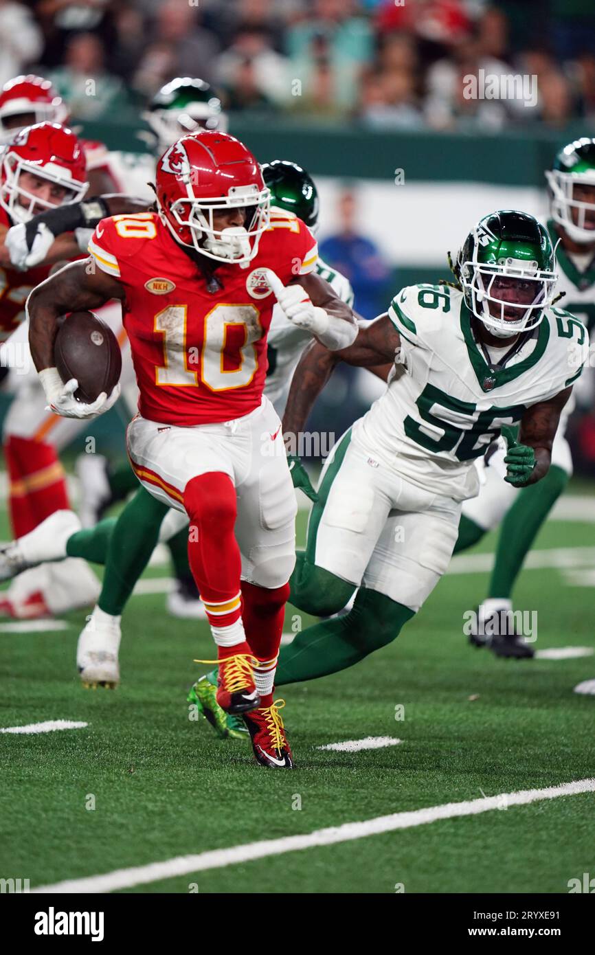 Kansas City Chiefs running back Isiah Pacheco (10) rushes the ball ...