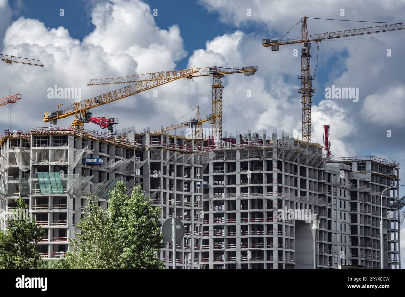 Russia, Moscow. Construction of a new residential area Stock Photo - Alamy