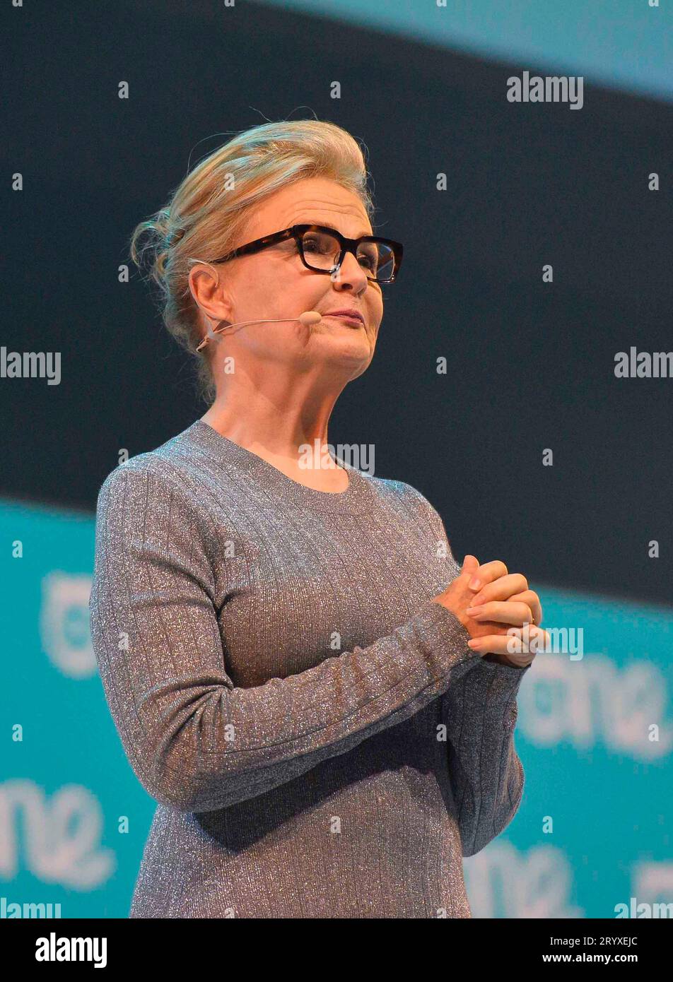 One Young World founder Kate Robertson addresses the One young world ...