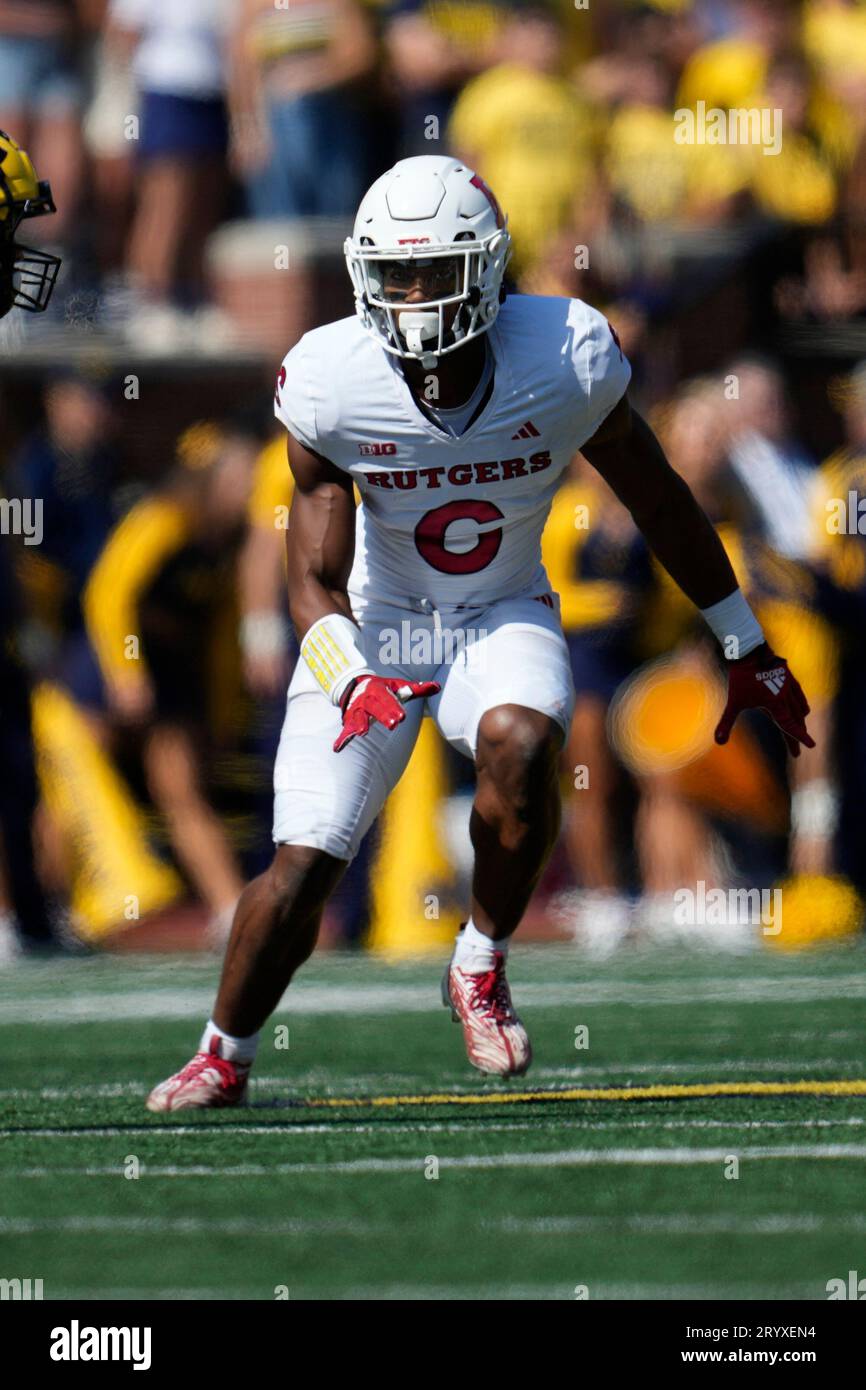 Rutgers defensive back Eric Rogers (0) plays against the Michigan in ...