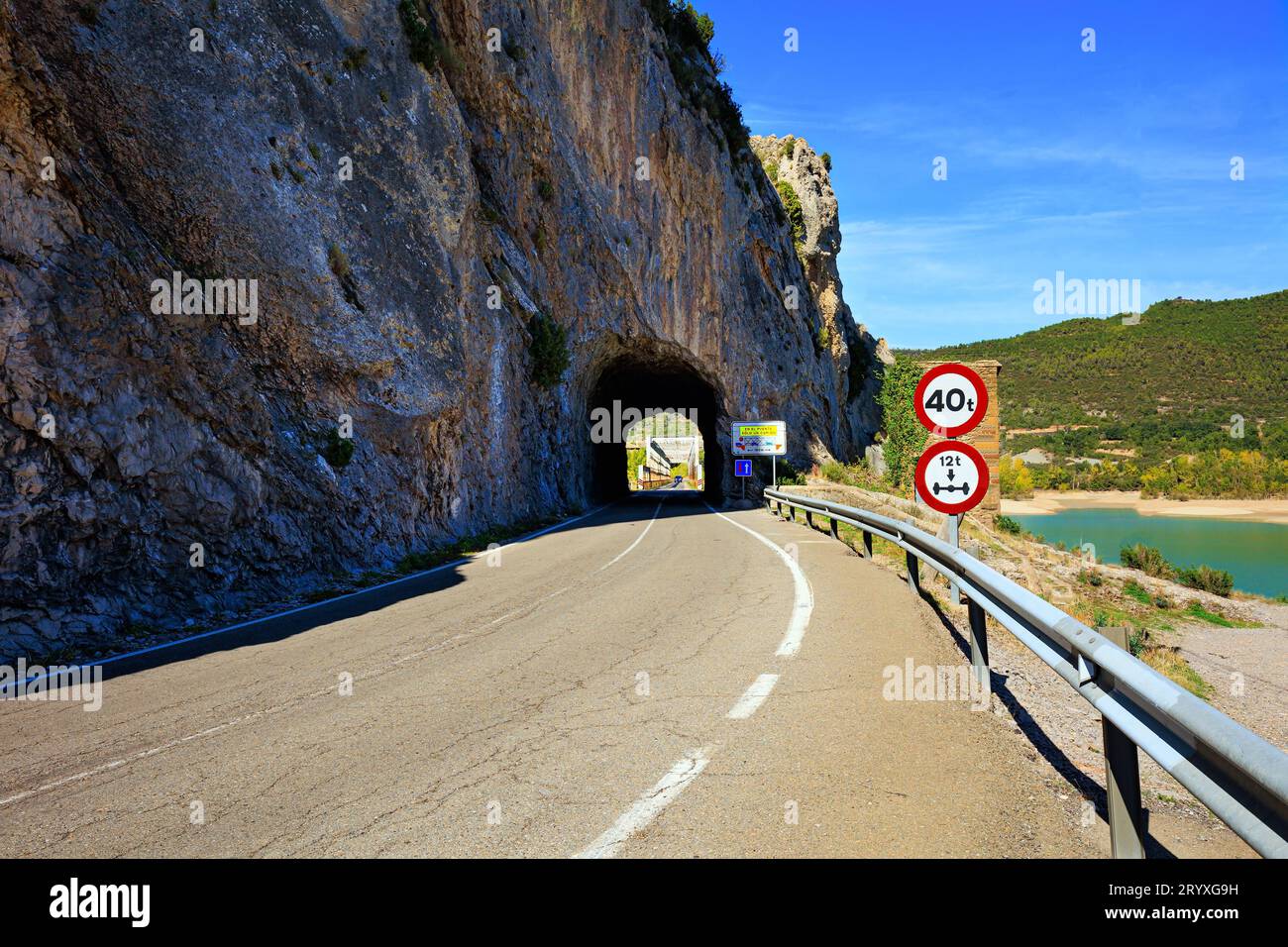 Tunnel signs hi-res stock photography and images - Alamy