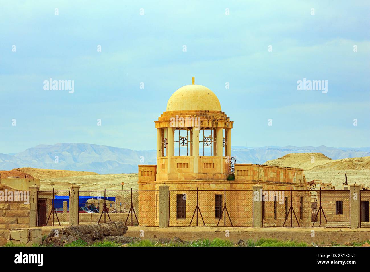 Religious buildings hi-res stock photography and images - Alamy
