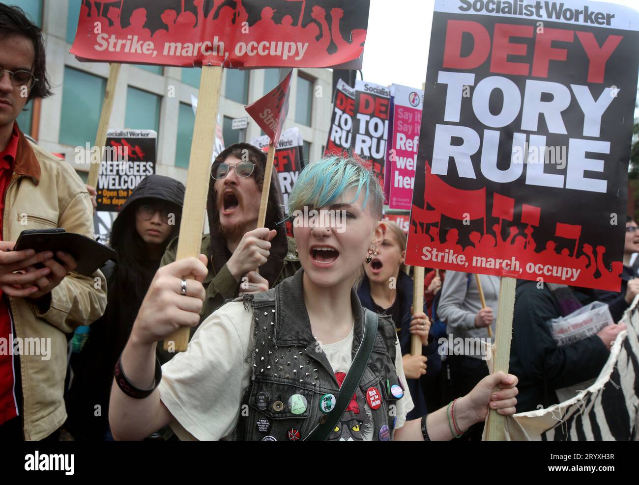 Anti government signs hi-res stock photography and images - Alamy