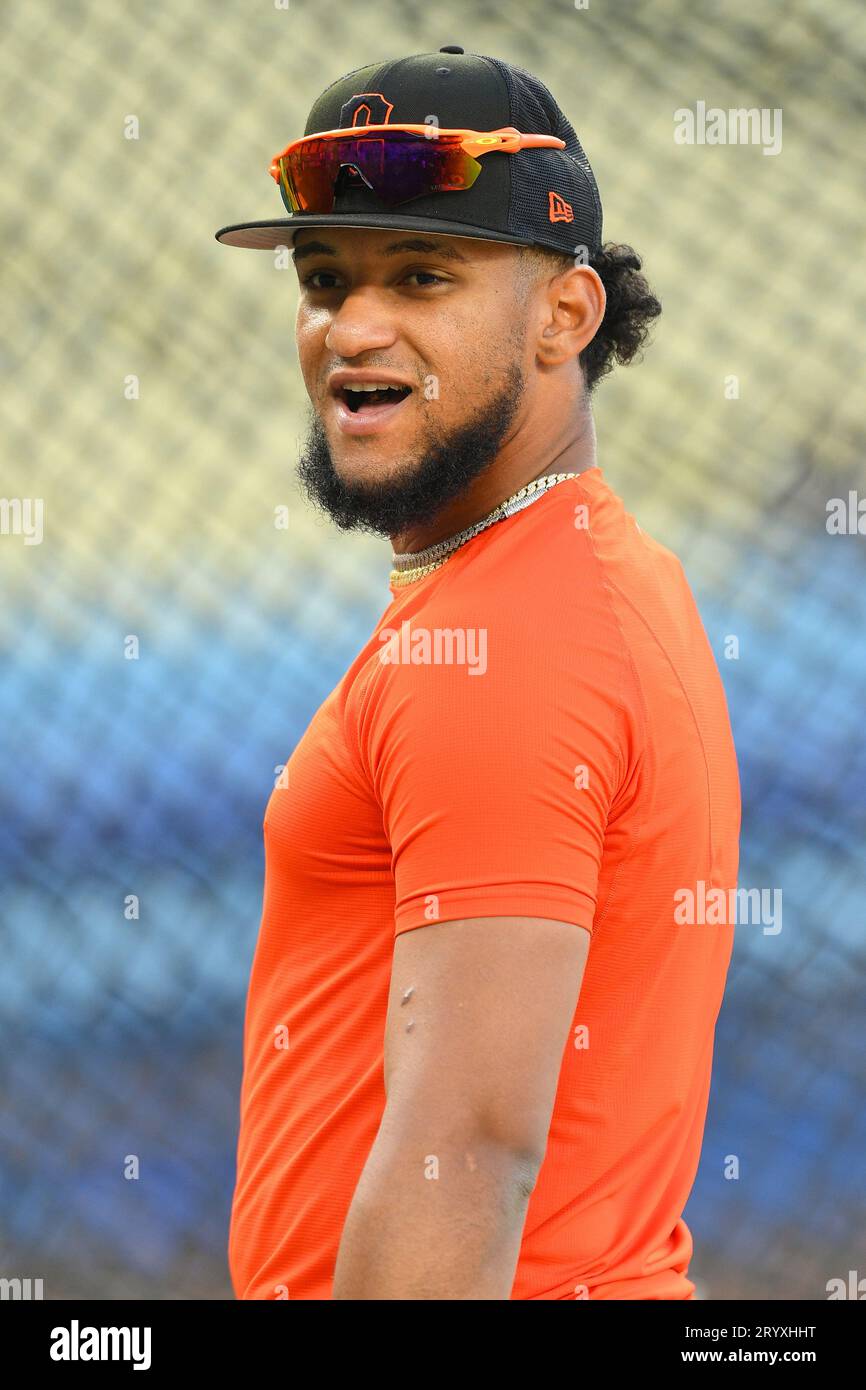 LOS ANGELES, CA - SEPTEMBER 21: San Francisco Giants outfielder Luis ...